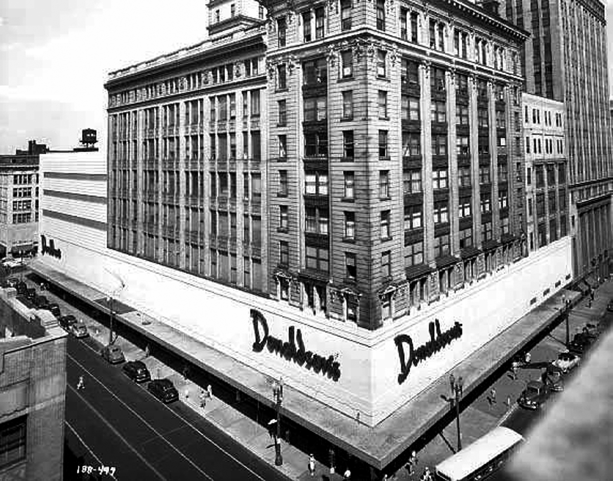 Donaldson's Fire, Minneapolis, MN, Thanksgiving 1982