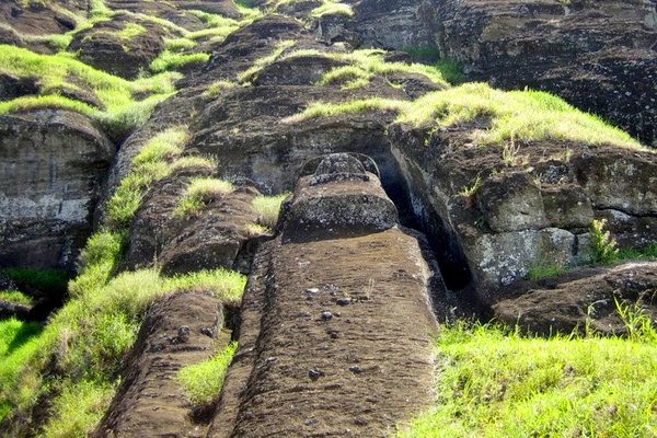 LA FRAGUA DE VULCANO: ISLA DE PASCUA:: VOLCAN RANO RARAKU
