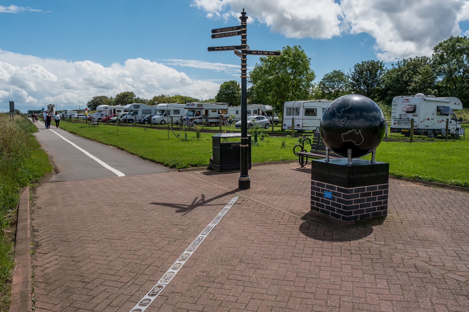 Lincolnshire Cam: The Greenwich Meridian line, Cleethorpes.