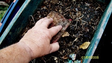 GRANDBOB'S GARDEN: Simple Composting and Compost Screening Tool to Make