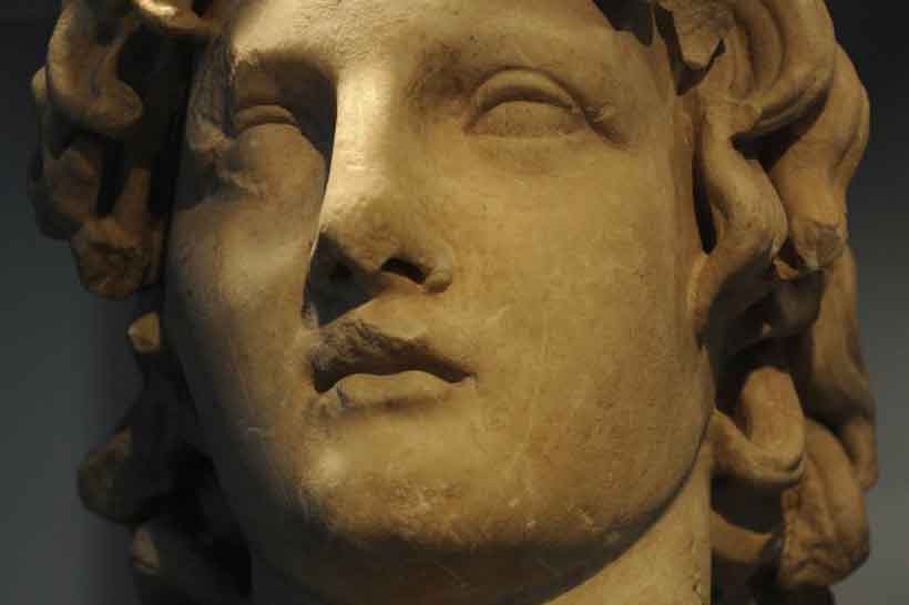 Arrian: Alexander, Macedonians and the Greeks - burning down the house