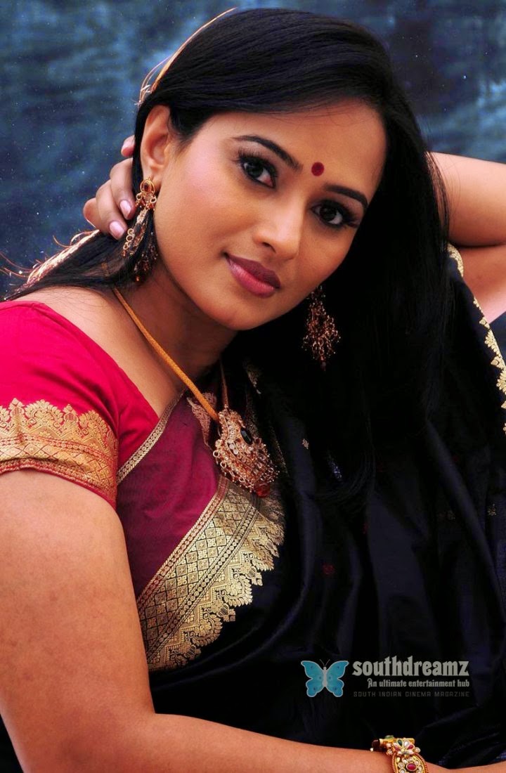 Anupama Kumar: anupoma hot actress