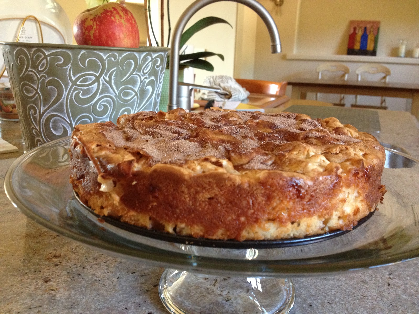 The Halls: Apple Cake