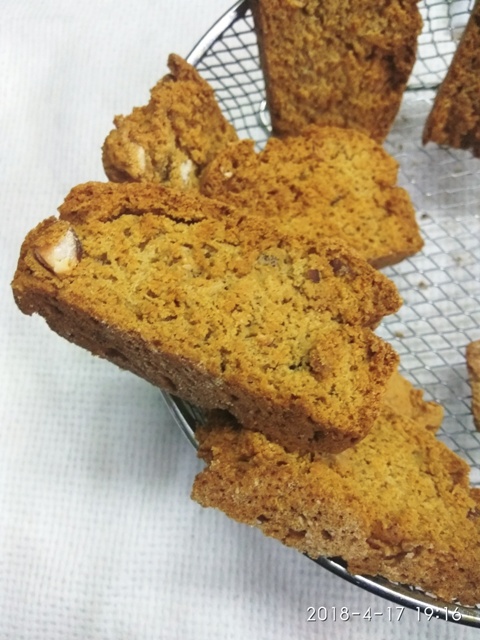 Eggless Whole Wheat Flour Cake Rusk With Oatmeal: A Low Fat Recipe