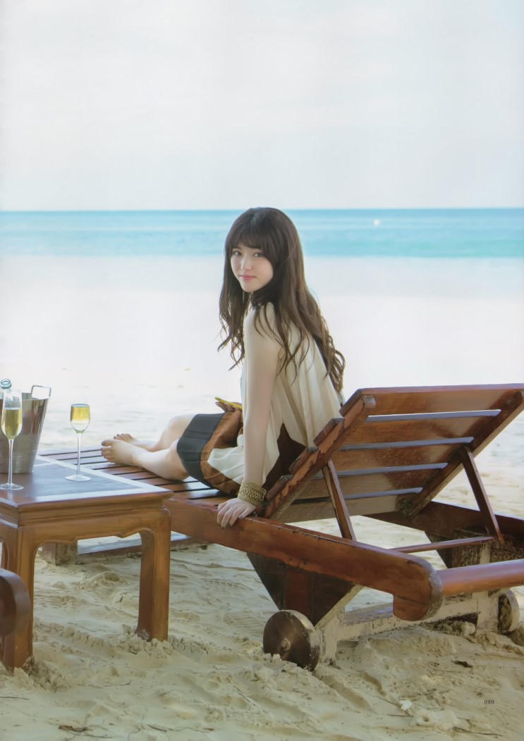 BRODY 2017 August Issue (Nogizaka46)