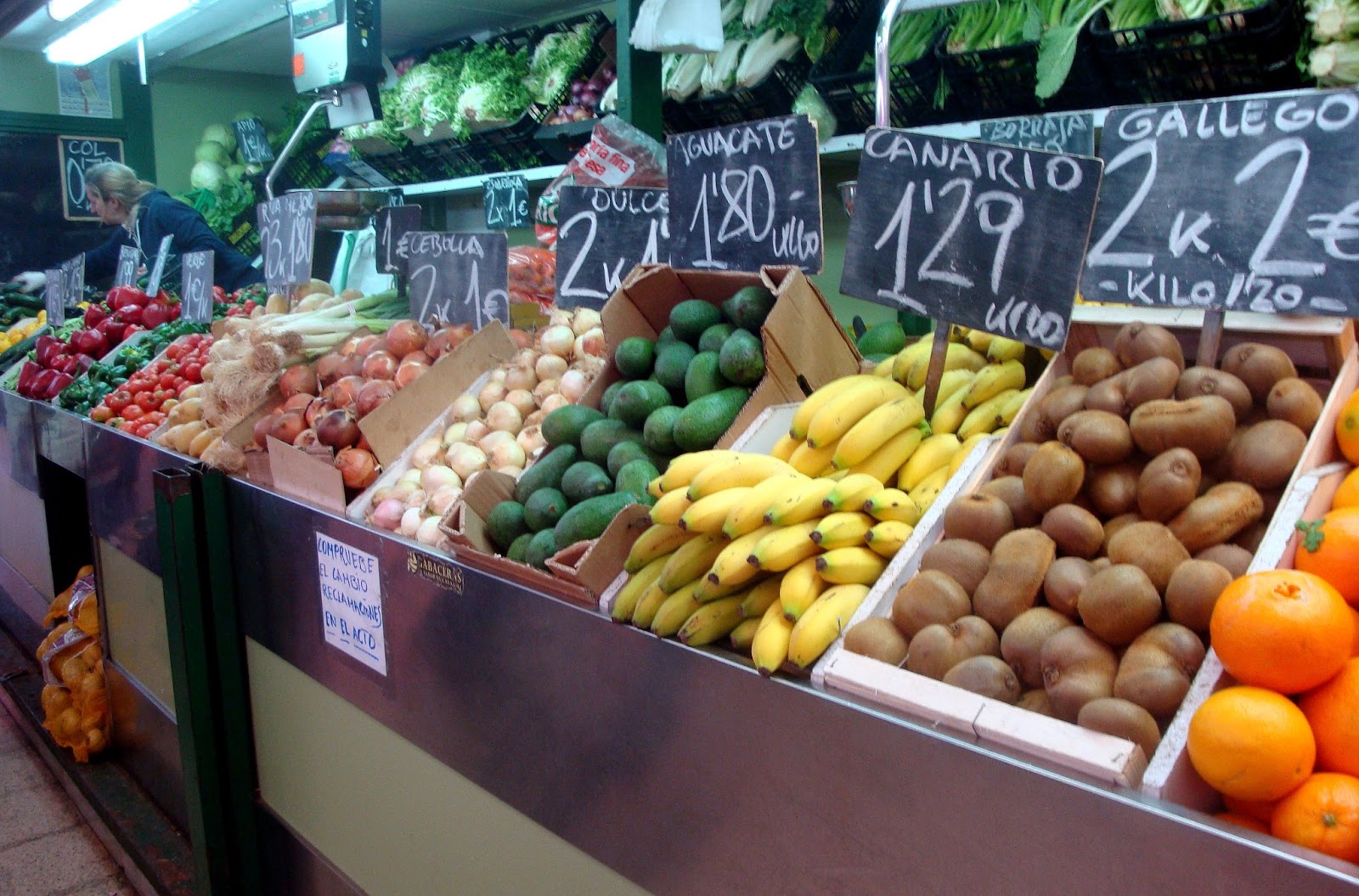 OPINIONES Y HECHOS: IMÁGENES DE UN MERCADO.