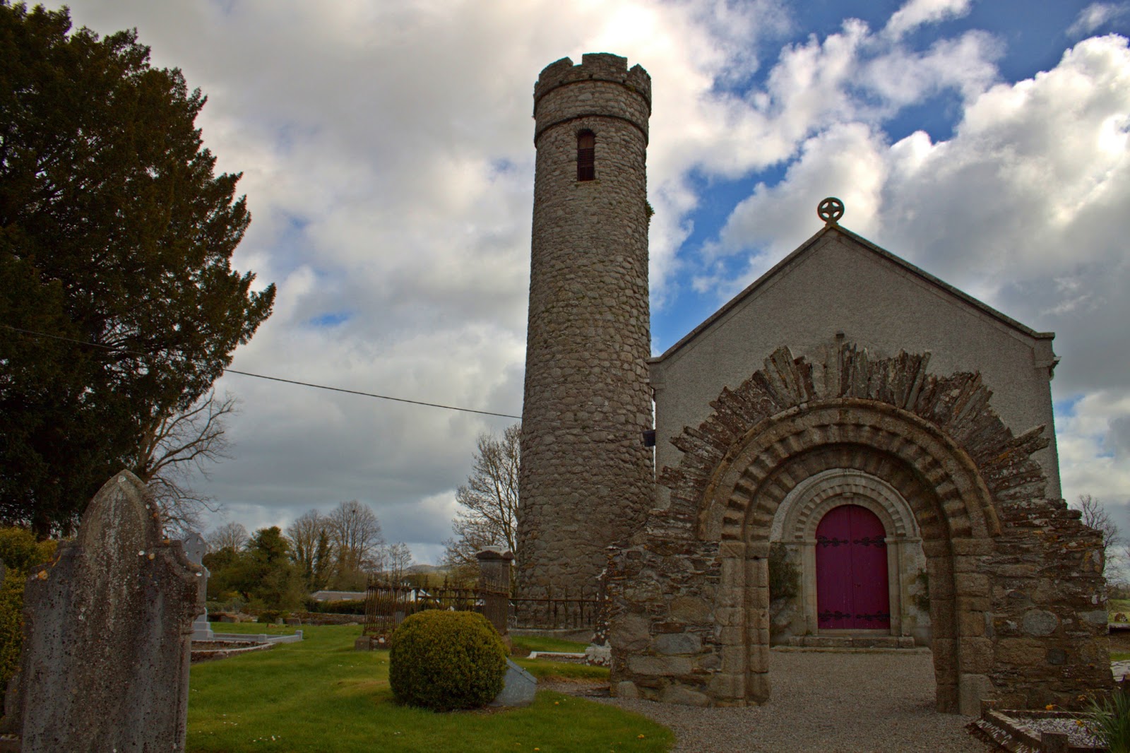 Historic Sites of Ireland: Castledermot Round Tower
