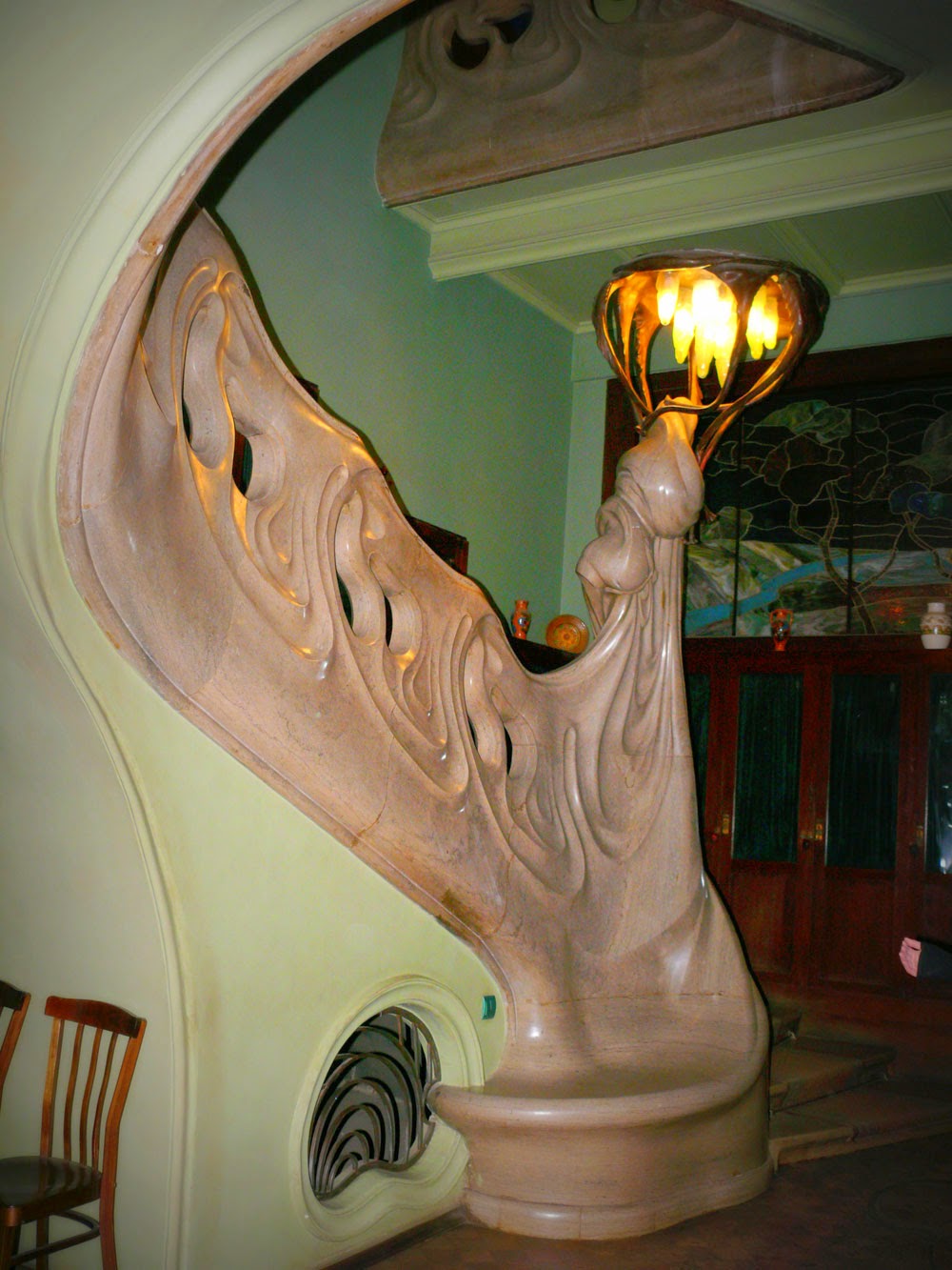 Desain interior art nouveau