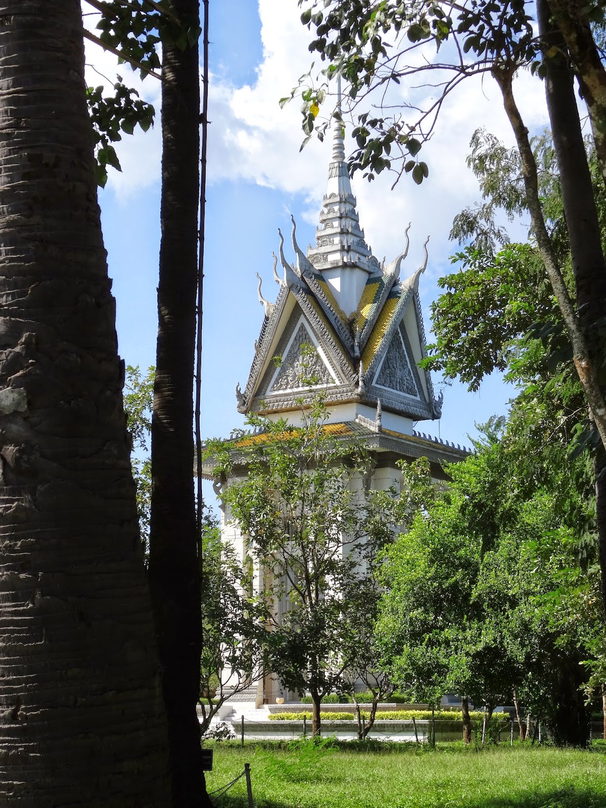 lakepurity: Day 14, Cambodia, Chiso Temple사찰 탐방, Tuol Sleng Genocide ...