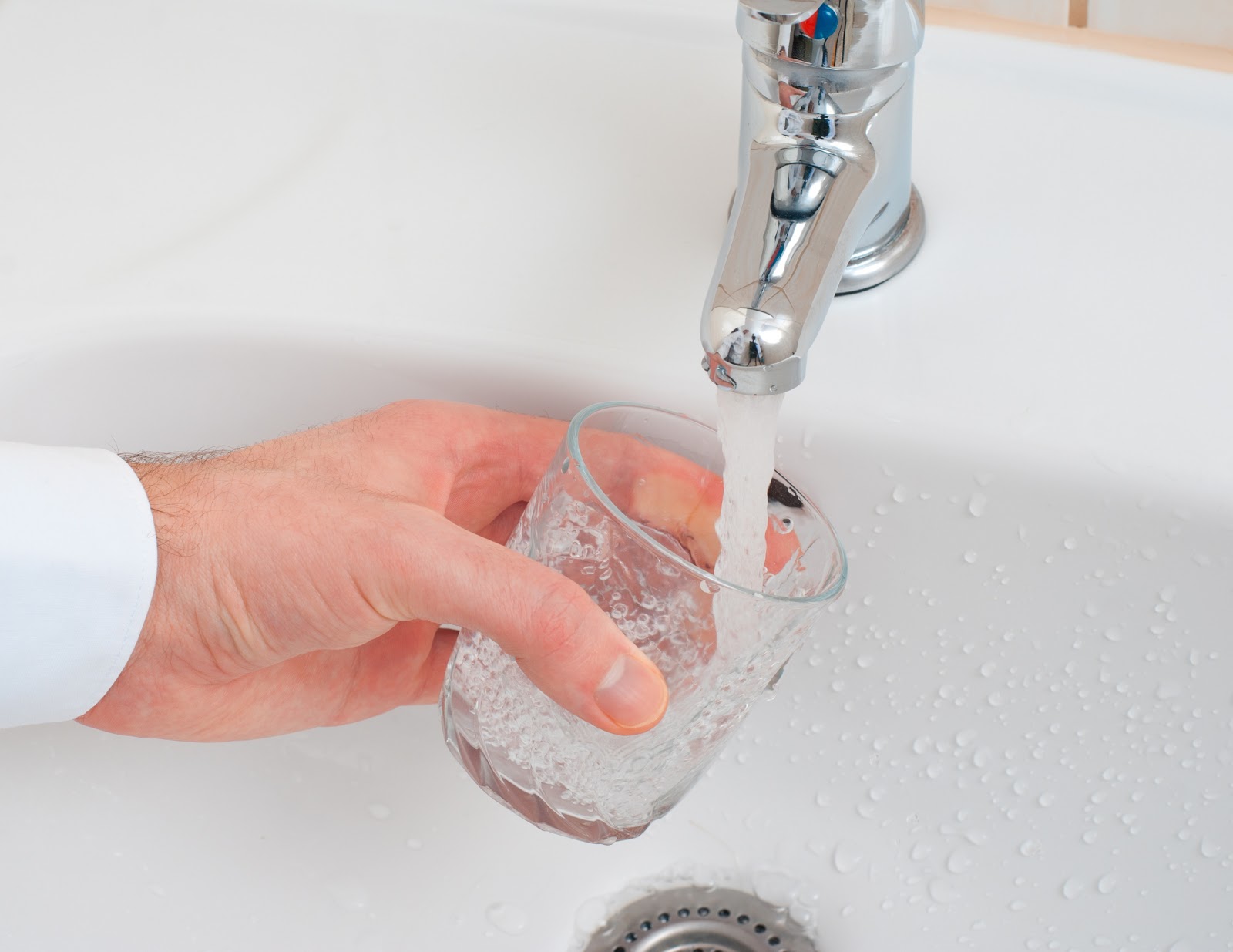 Water-to-Go : What's in your tap water?!