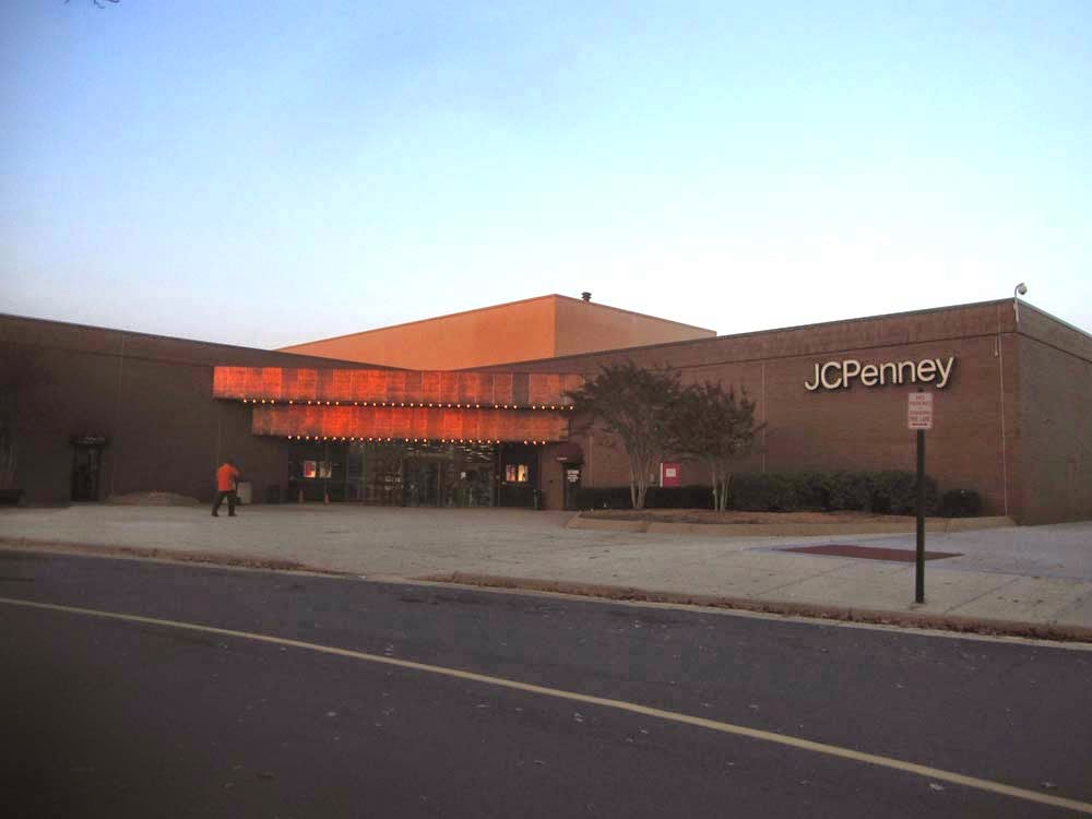 Sky City: Retail History: Fair Oaks Mall: Fairfax, VA