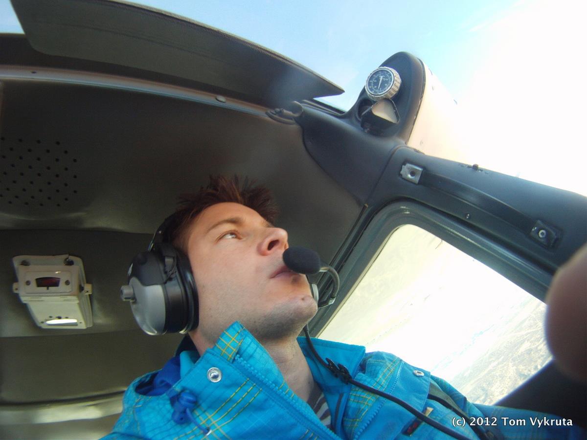 How to become a US pilot in 2 months on a budget