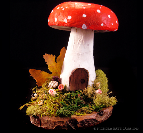 Pixie Hill: Toadstool Cottages