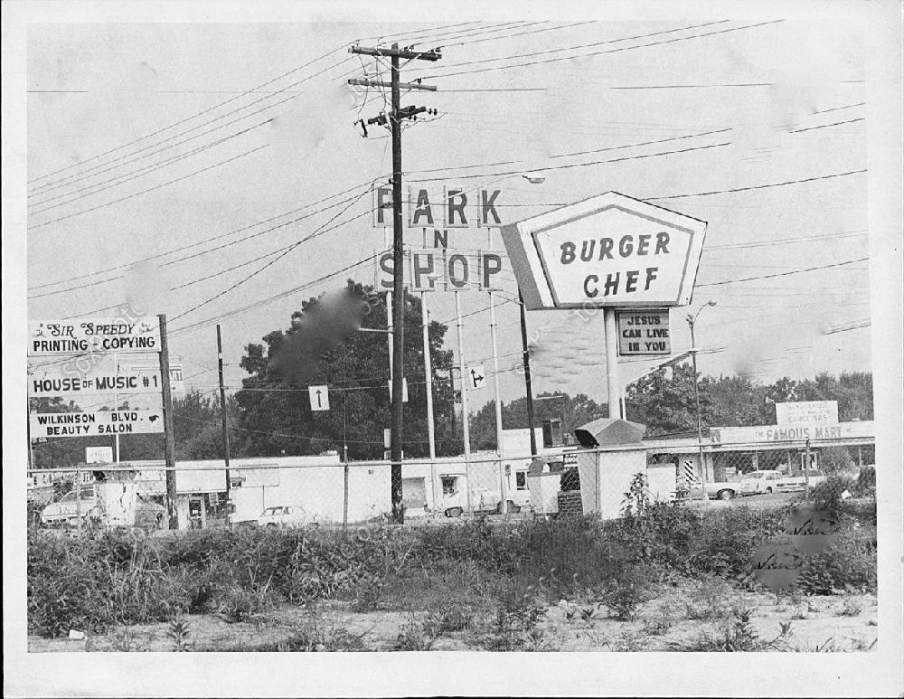 CHARLOTTE EATS: Burger Chef sign!