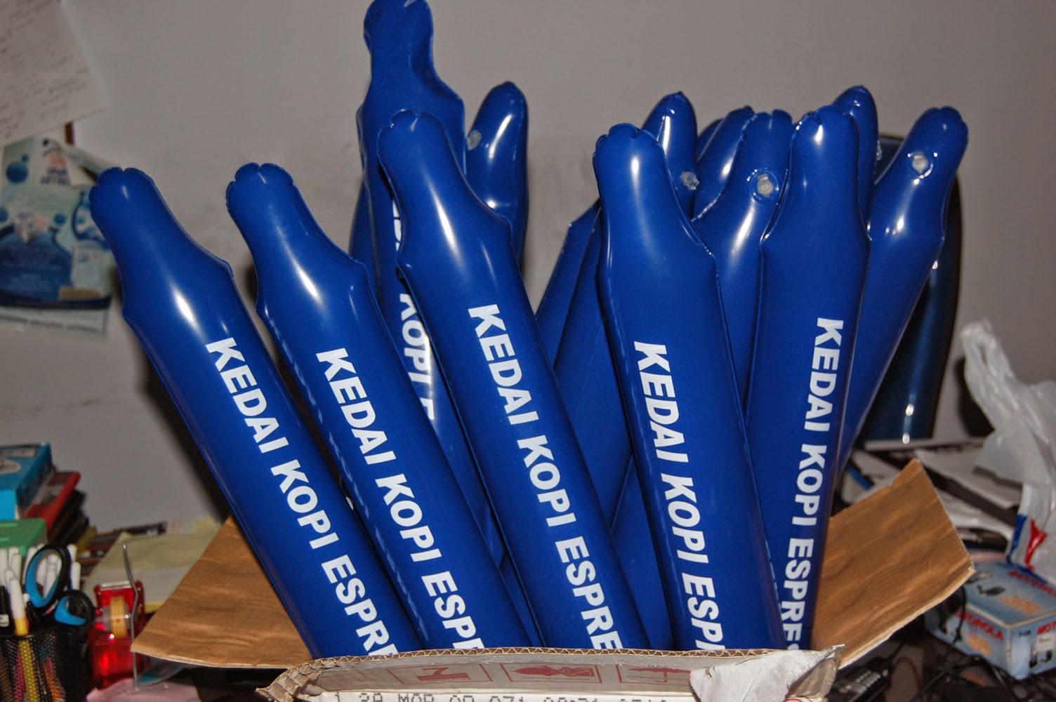 BALON TEPUK SUPPORTER: JUAL DAN PRODUKSI BALON TEPUK-BALON SUPPORTER