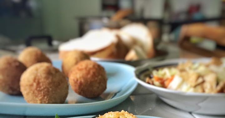 Fried Curry Chicken Rice Ball by Rontree Chan