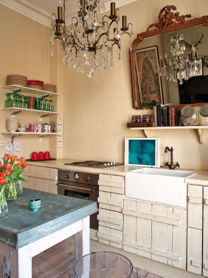 DECORA CON ROJAS: Casas con estilo. #6 Bea Deza