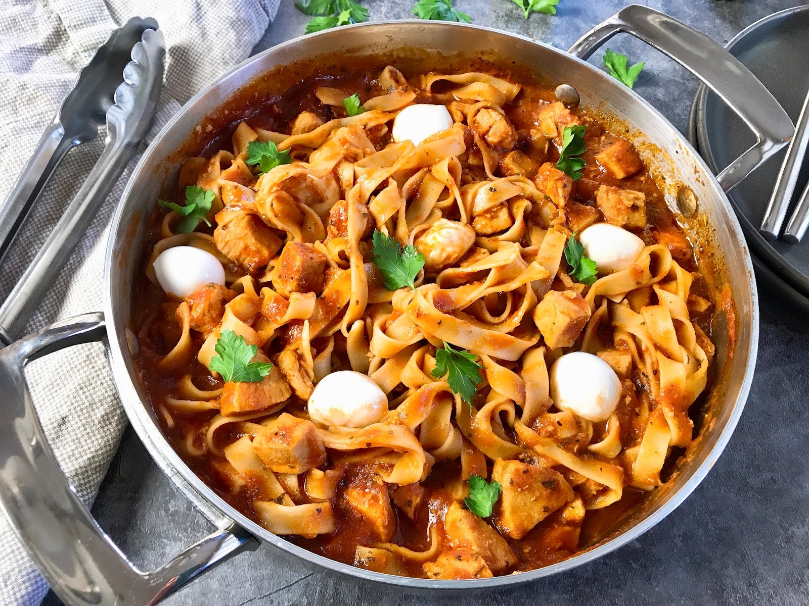 Pasta with Chunky Chicken Marinara Sauce
