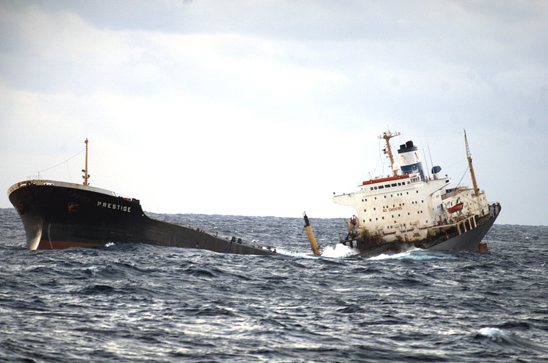 world Memory blog: 19 novembre 2002 - Affonda la petroliera Prestige al ...