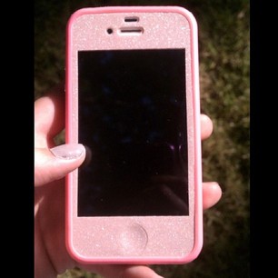 The Trendy Life: Colored Iphones