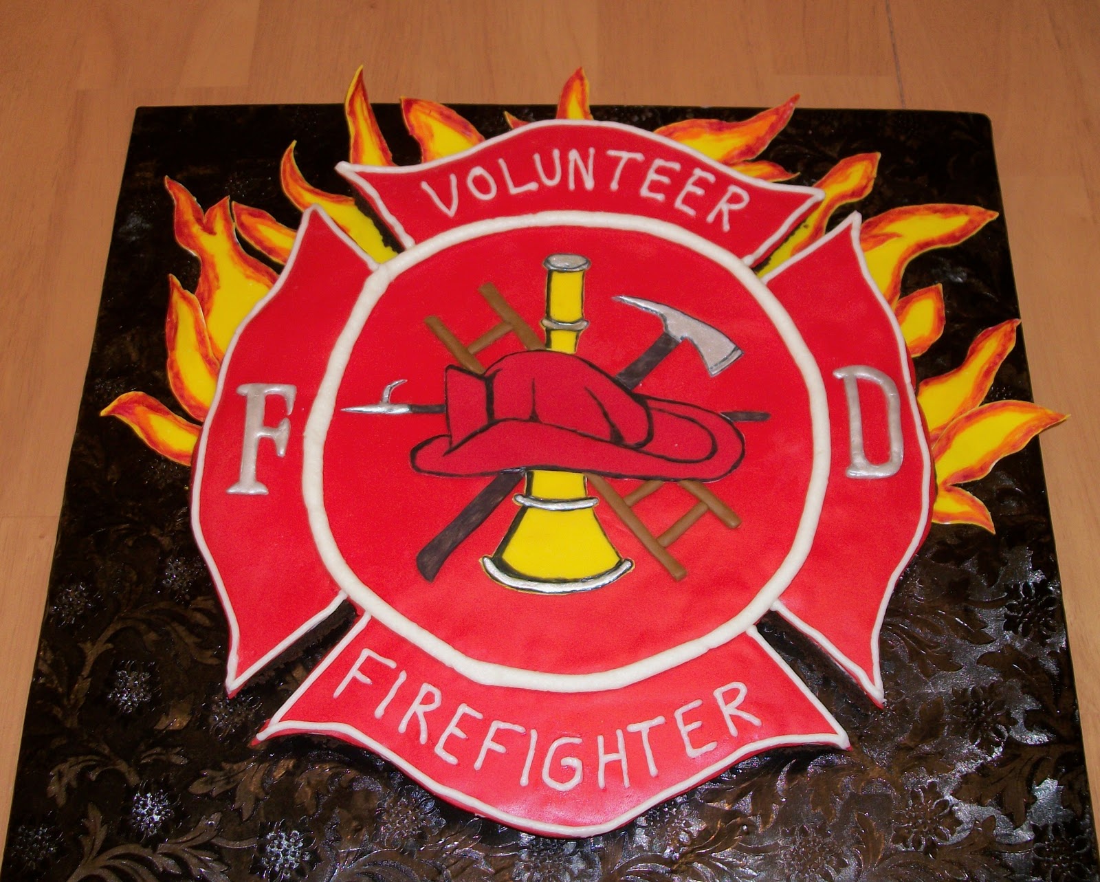 Bellissimo! Specialty Cakes: "Firefighter Cake" - 11/11