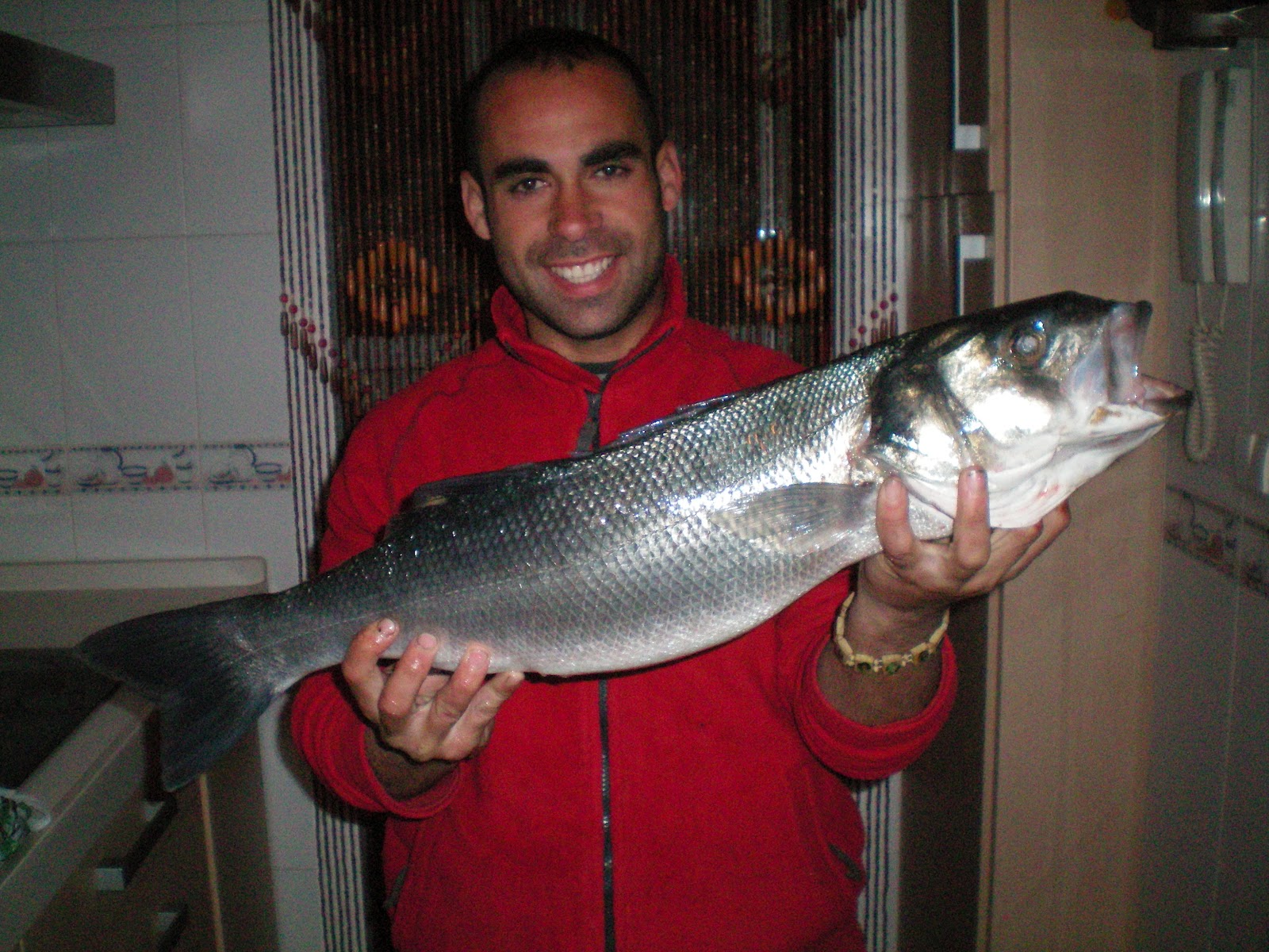 Ramirez Surfcasting: robalos en el mes de febrero 2012