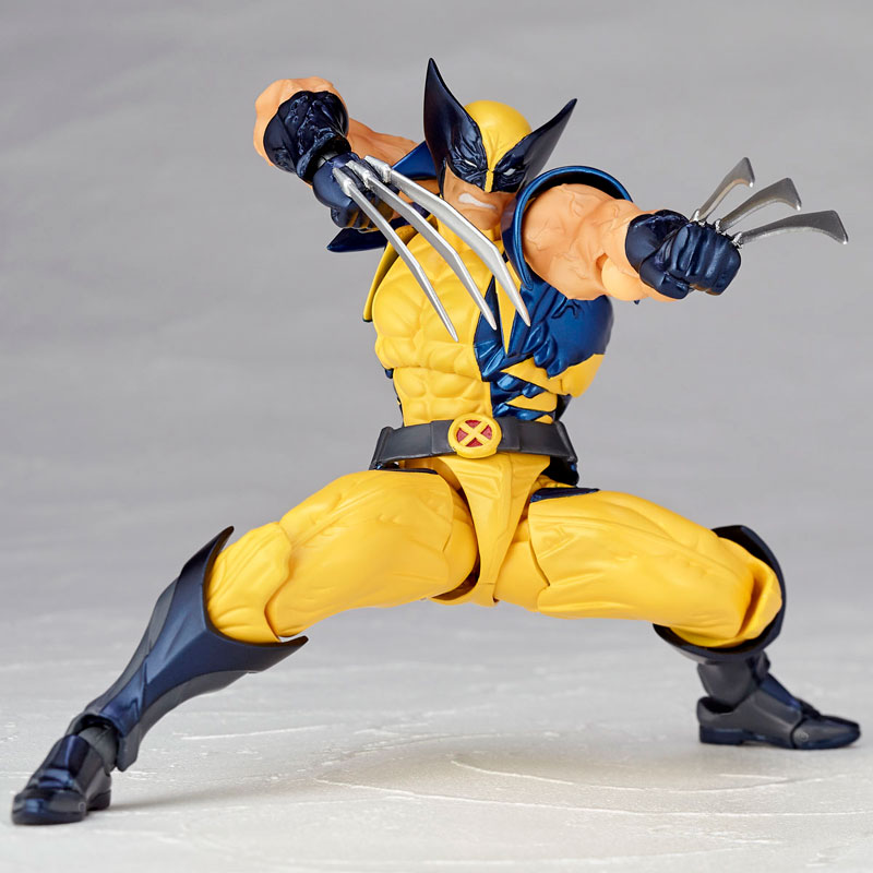 Revoltech lança um Wolverine com charuto! ~ Universo Marvel 616