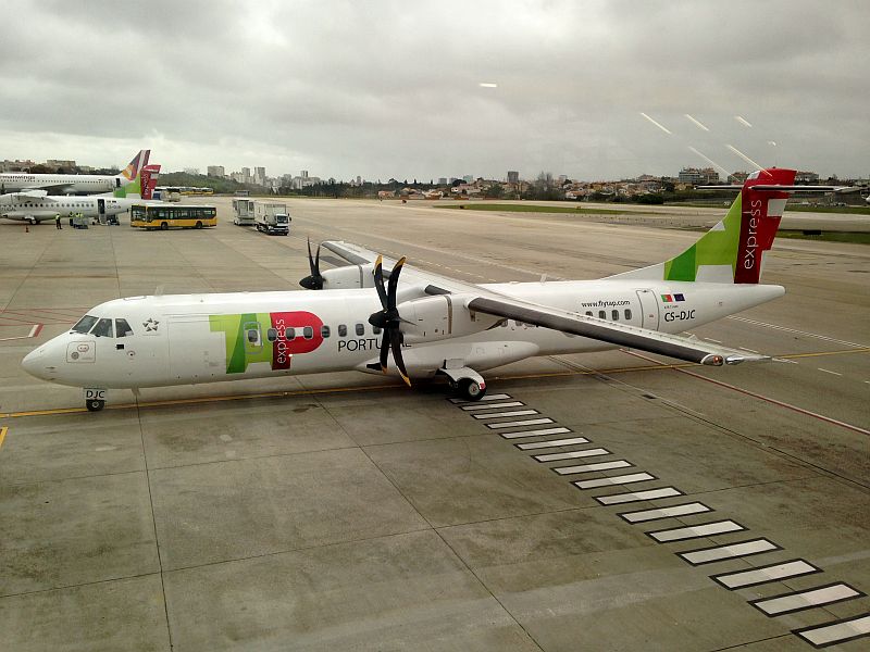LisbonJet.com: Flying with TAP Express