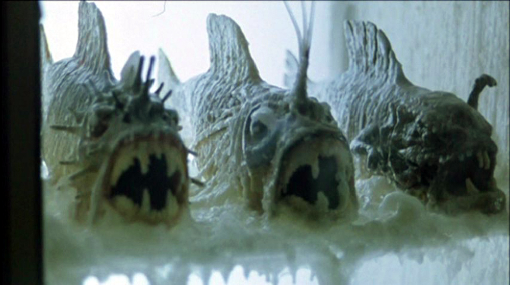 13: CREATURES FROM THE ABYSS / Production Film 82 - 1994