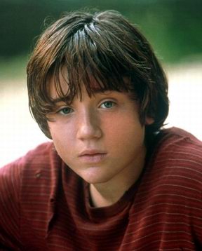 NOTICIAS Y EFEMERIDES MUSICALES Y DEL CINE: HACE 29 AÑOS, NACE TREVOR ...