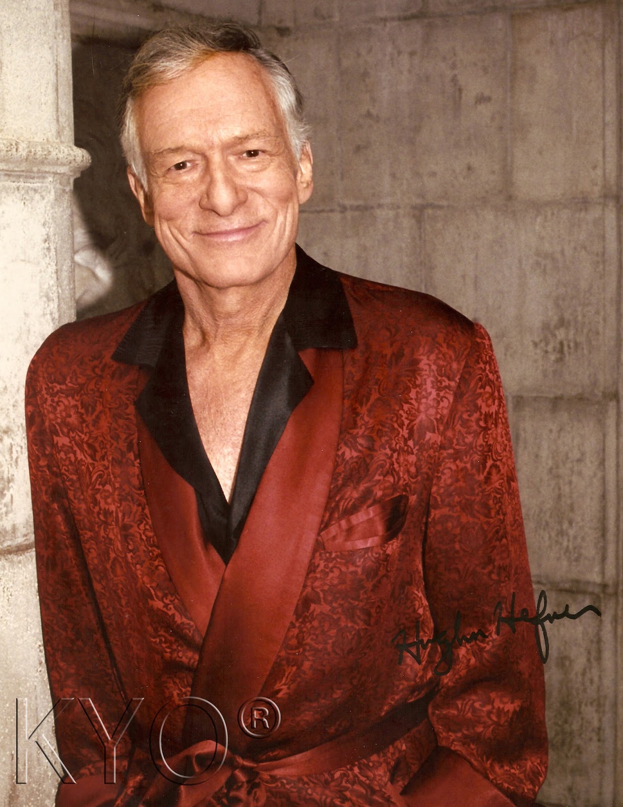 Chris Autographs: Hugh Hefner