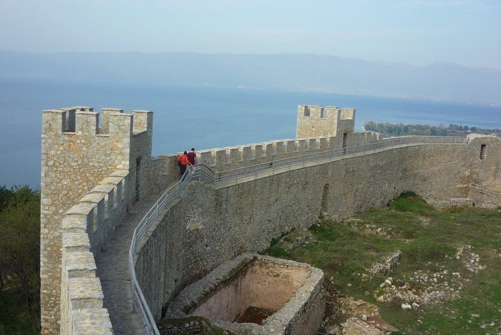 SAMOIL FORTRESS IN OHRID (SAMOILOVA TVRDINA) ~ Macedonian Cuisine