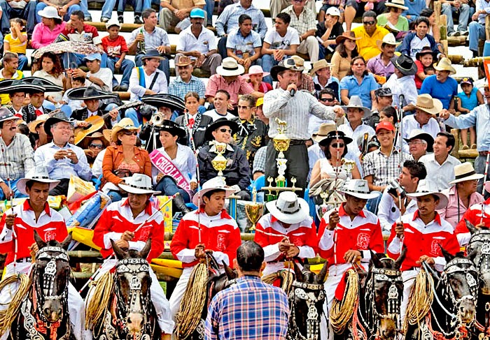 Fascinating Humanity: Scenes Of An Ecuador Rodeo