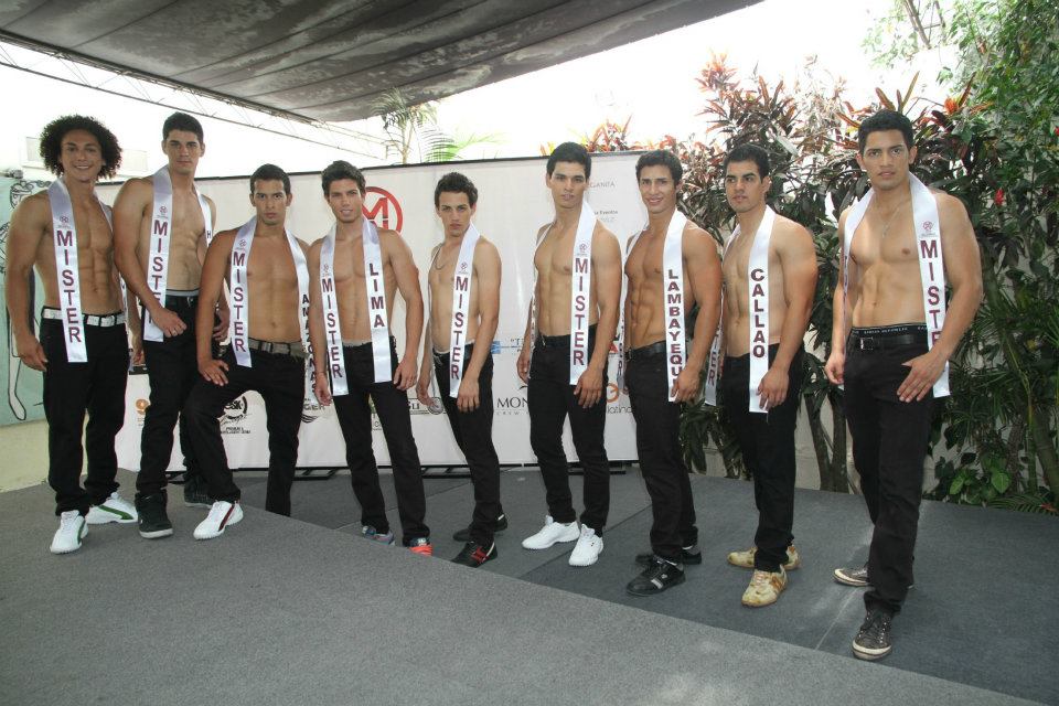 Mister Peru 2012 candidates go shirtless at the Press Conference ...