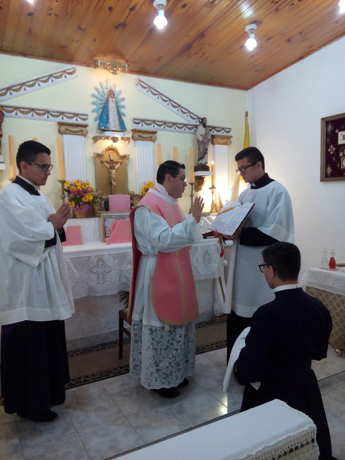 Sociedad Religiosa San Luis Rey de Francia: DOMINGO DE LAETARE Y ...