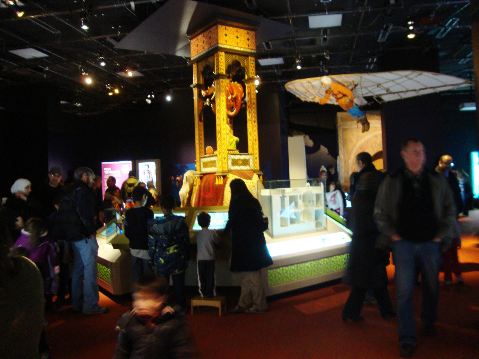 Christine's Circles : National Geographic Exhibit