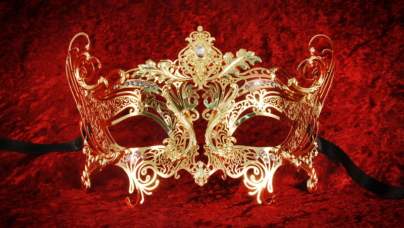 New Deluxe Gold Filigree Mask