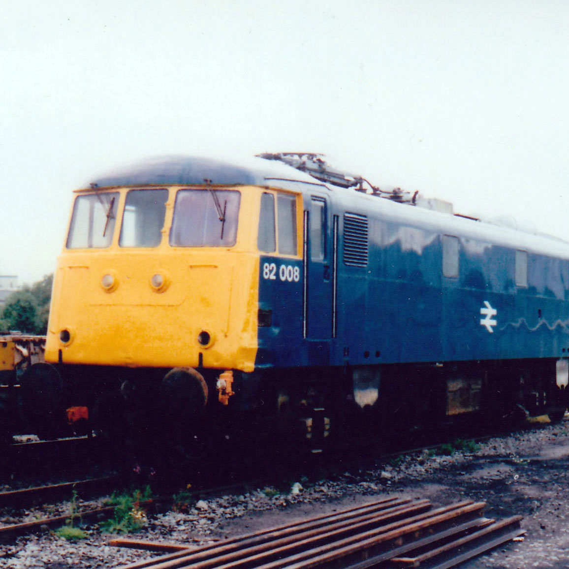 British Diesels and Electrics: Class 82