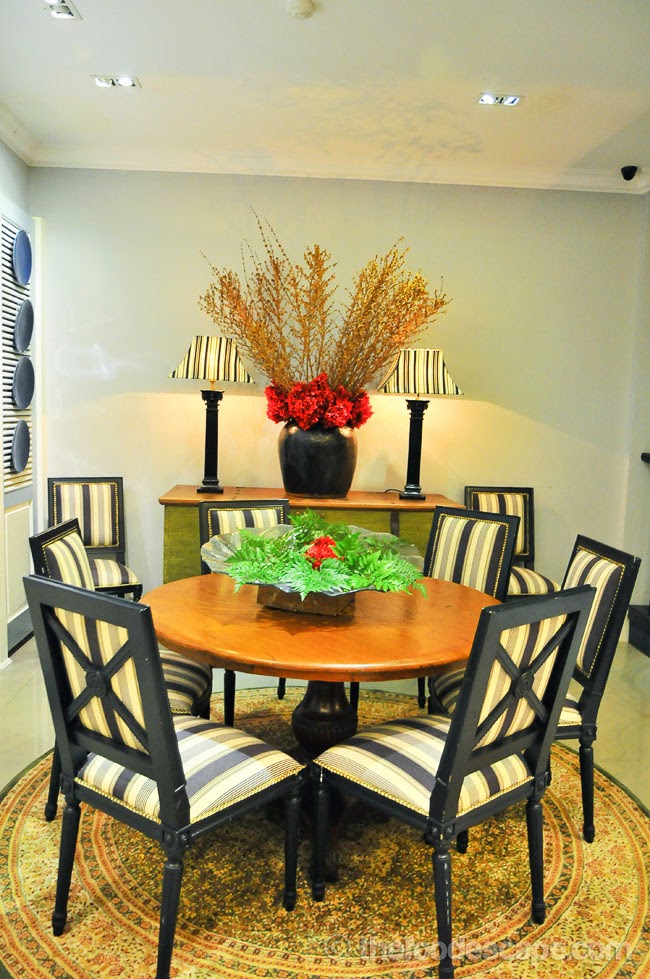 Bunga Rampai Restaurant, Menteng, Jakarta - FOOD ESCAPE: INDONESIAN ...