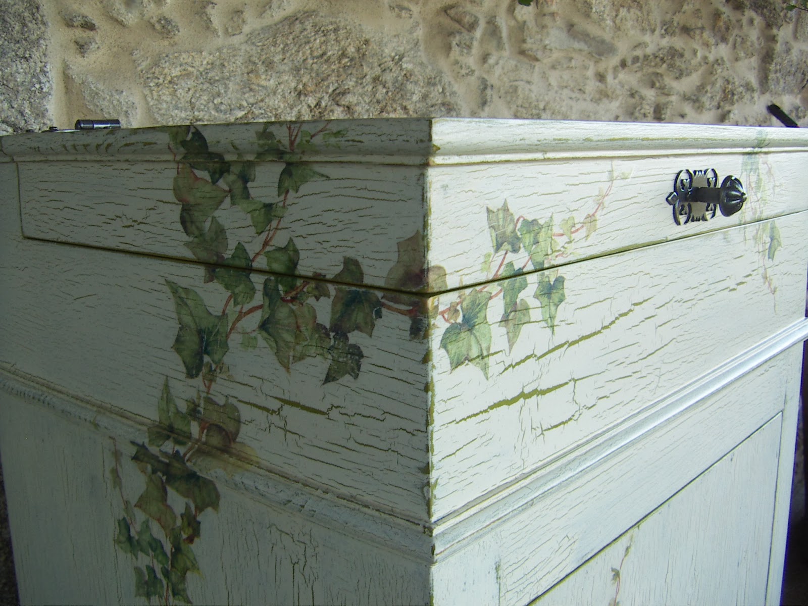 El rincón de un aprendiz: " Hacer un mueble con un acabado craquelado ...