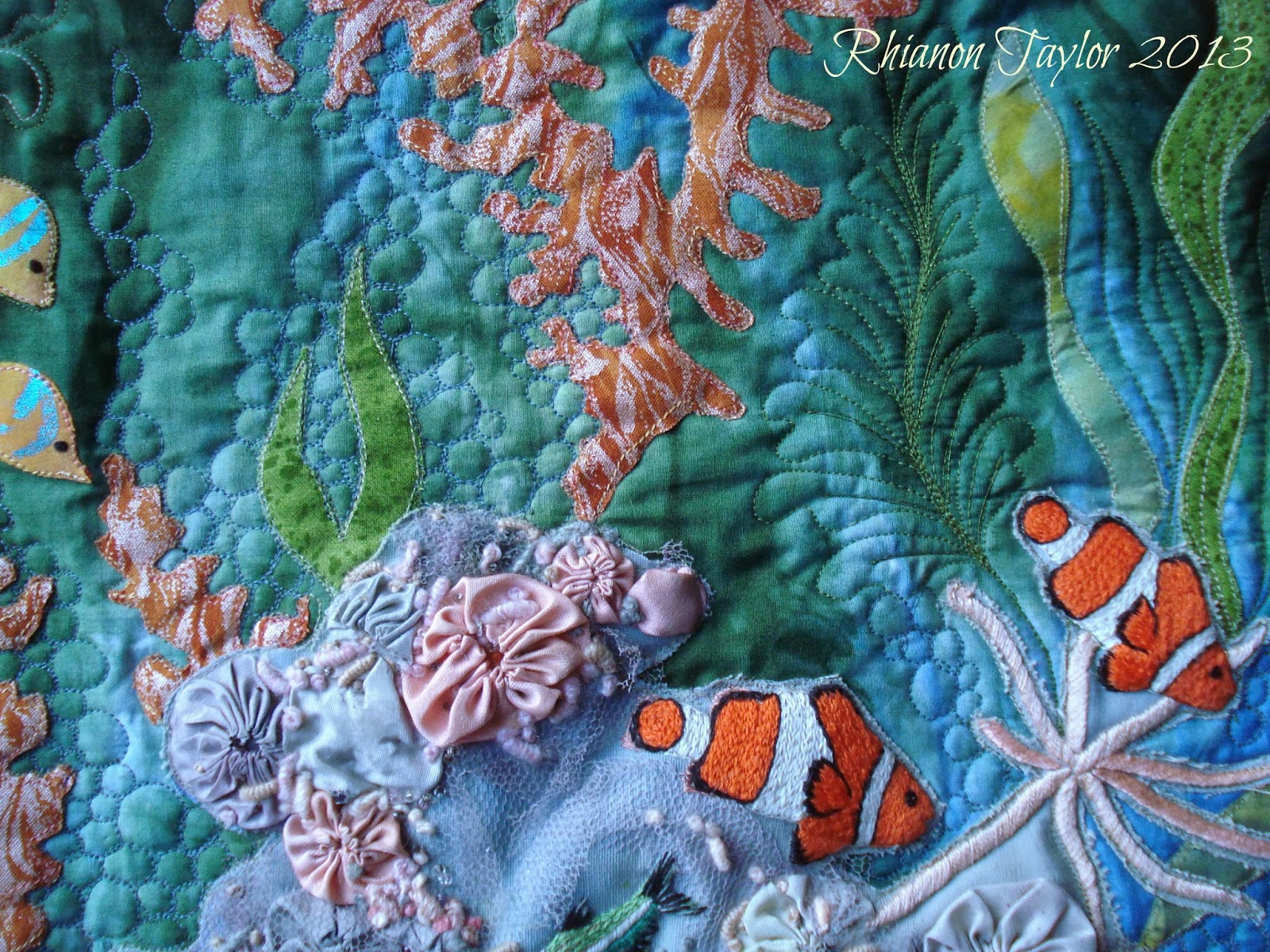 The Nifty Stitcher: Hand Embroidered Tropical Fish Wall Hanging