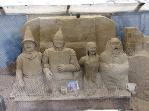 WizardofBaum: WIZARD OF OZ SAND SCULPTURES