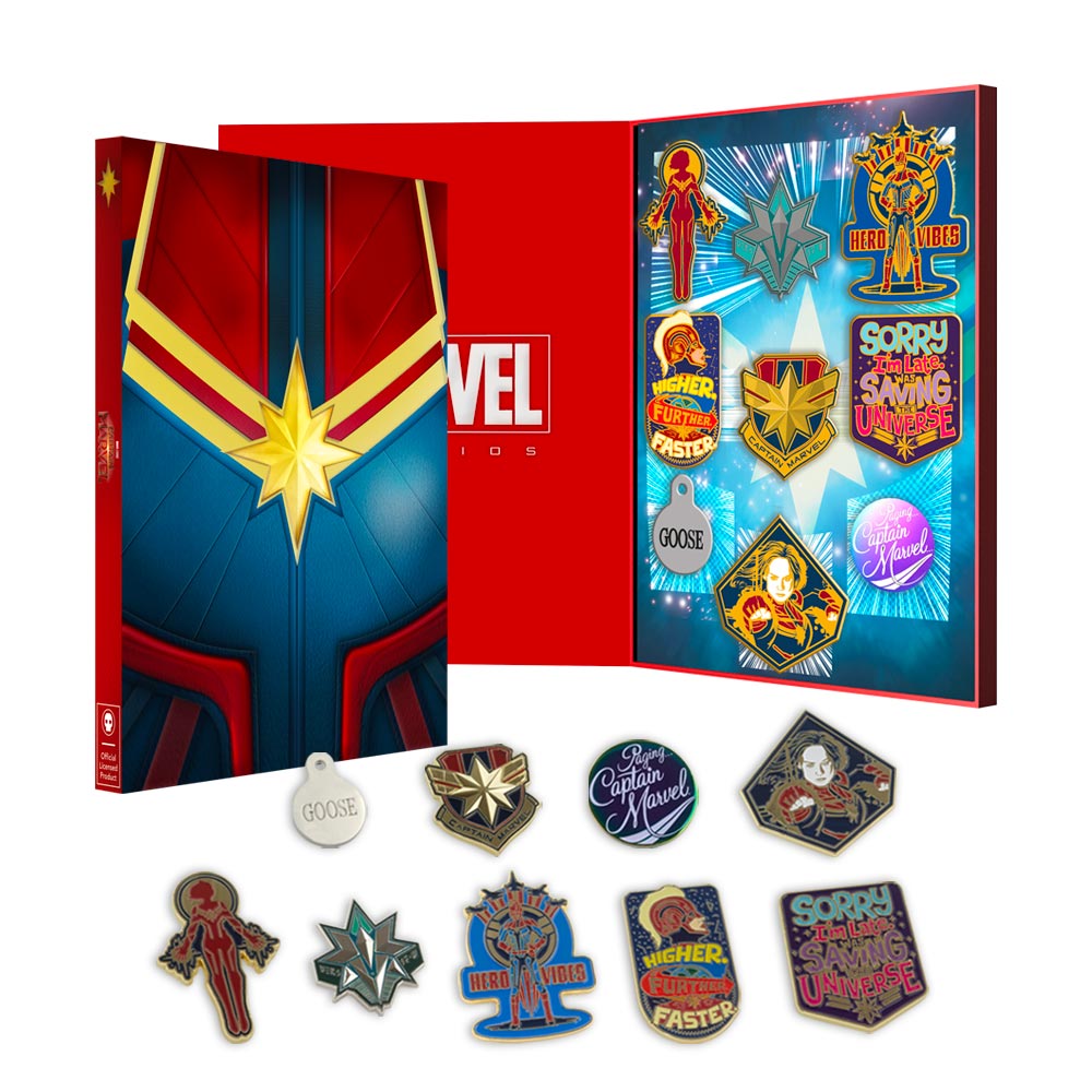 Pins e outros produtos com merchadising da Capitã Marvel surgem a venda ...