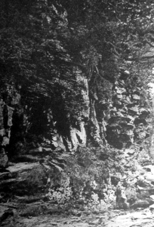 Tour Scotland: Old Photograph Wallace's Cave Scotland
