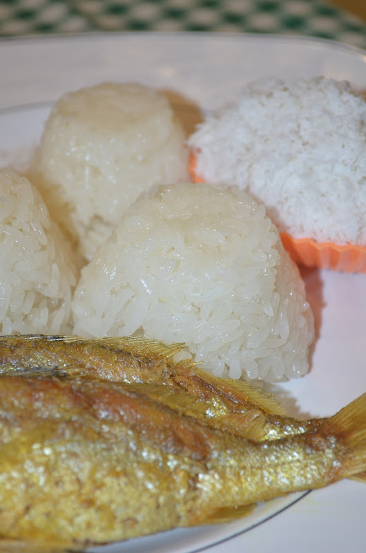 segalanya tentang kehidupan...: PULUT IKAN KERING sarapan pagi ni