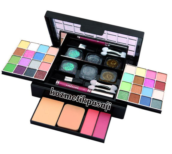 Makyaj Setleri ,En Moda Makyaj Setleri Ve Makyaj Çantaları: kozmatik ...
