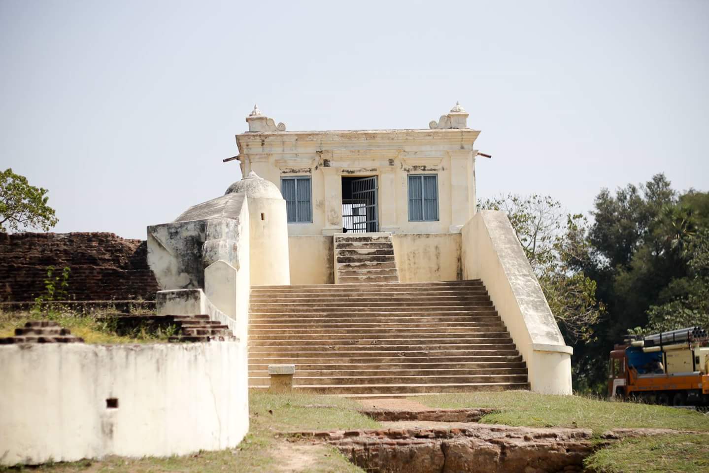 Tamilnadu Tourism: Delhi Gate, Arcot, Vellore