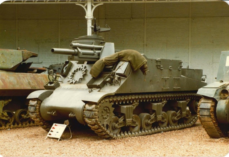 Cour Carrée: Le char M7 Priest