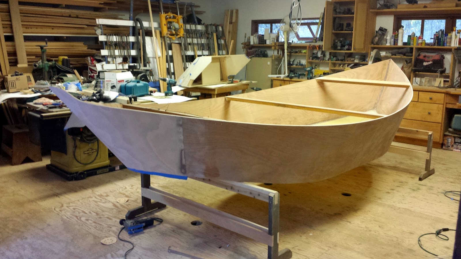 Fly Fishing Traditions: Kingfisher Drift Boat Build - Updated Rounded ...
