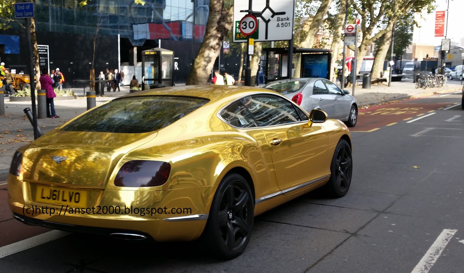 EXOTIC CARS COLLECTIONS: GOLD CARS